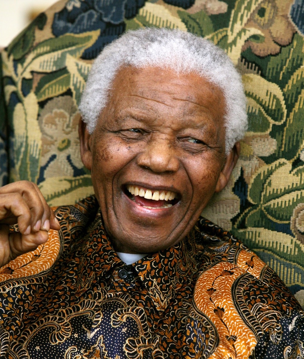 Mandela et le batik indonésien : l'icône et la chemise traditionnelle ...